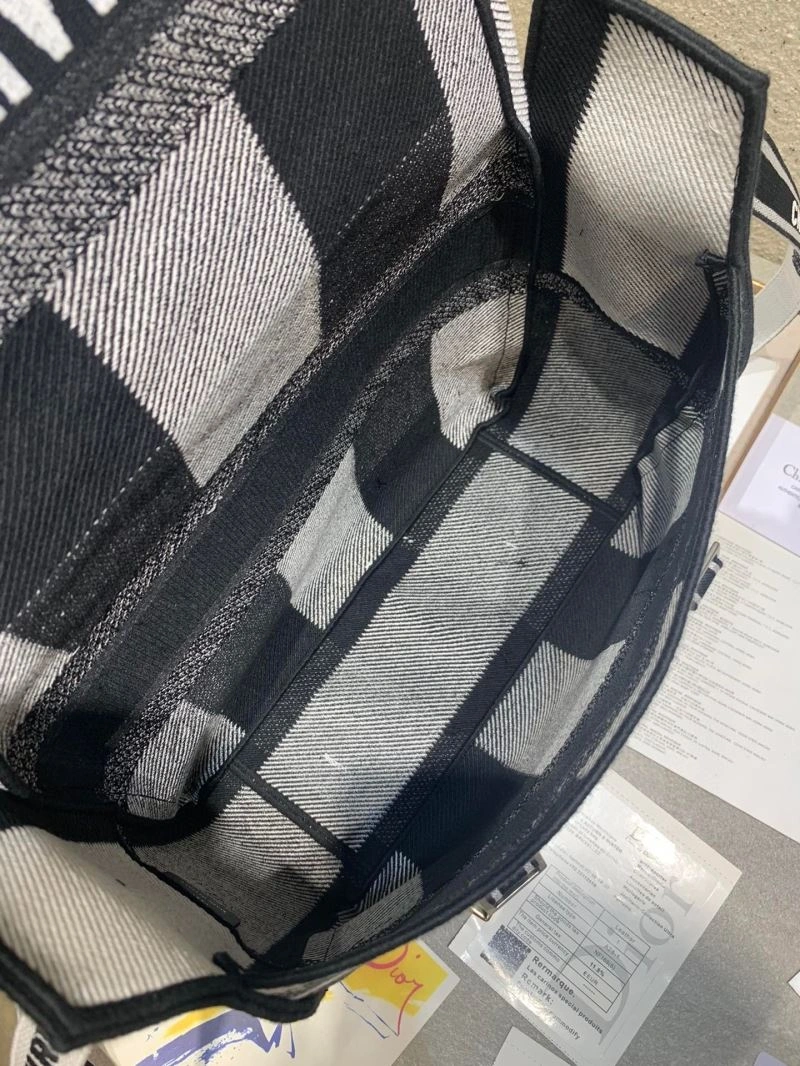 Indistinguishable Mens Christian Dior Satchel bags
