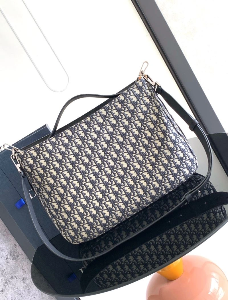 Accurate model Mens Christian Dior Satchel bags