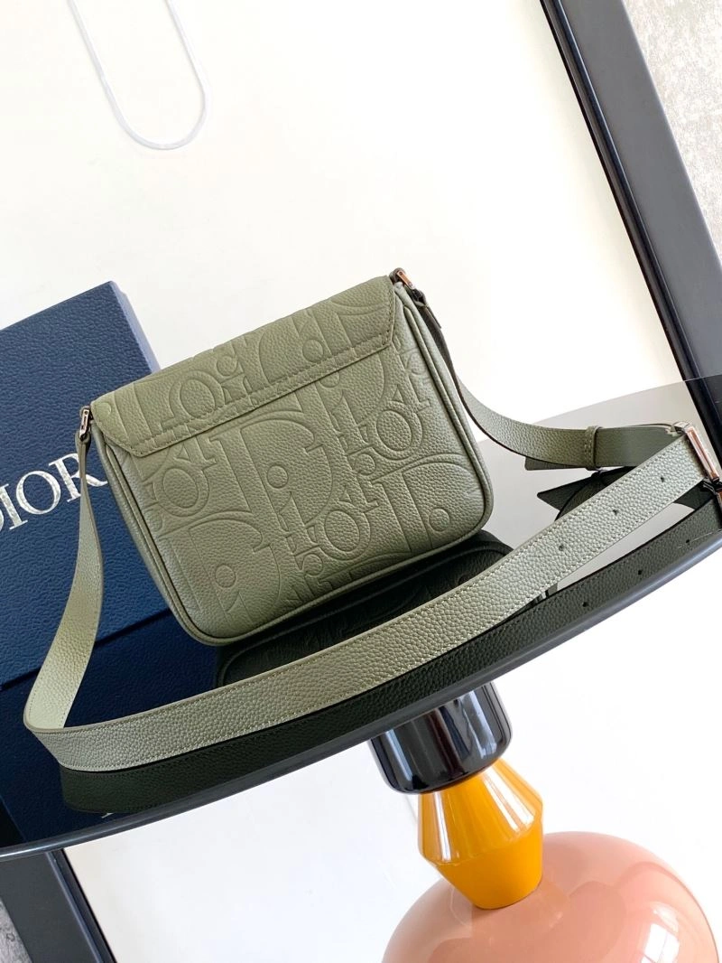 Accurate model Mens Christian Dior Satchel bags