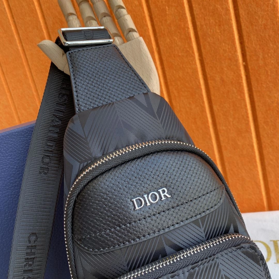 Low-cost Mens Christian Dior Waist Chest Packs