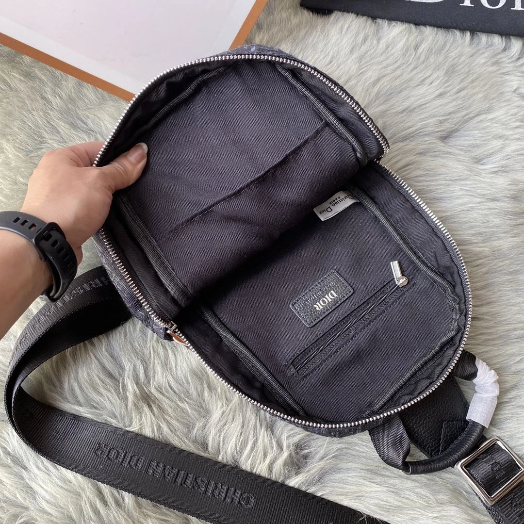 1:1 copy Mens Christian Dior Waist Chest Packs