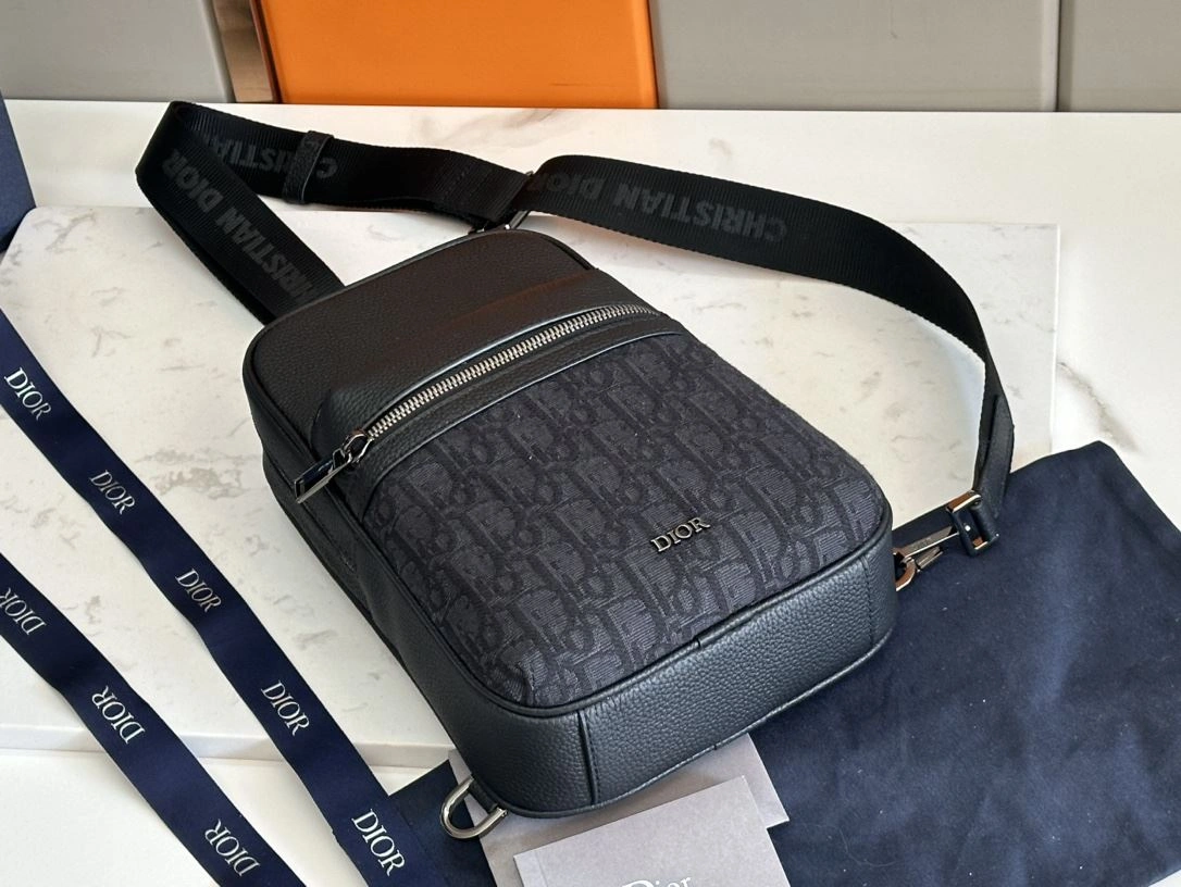 Perfect replica Mens Christian Dior Waist Chest Packs