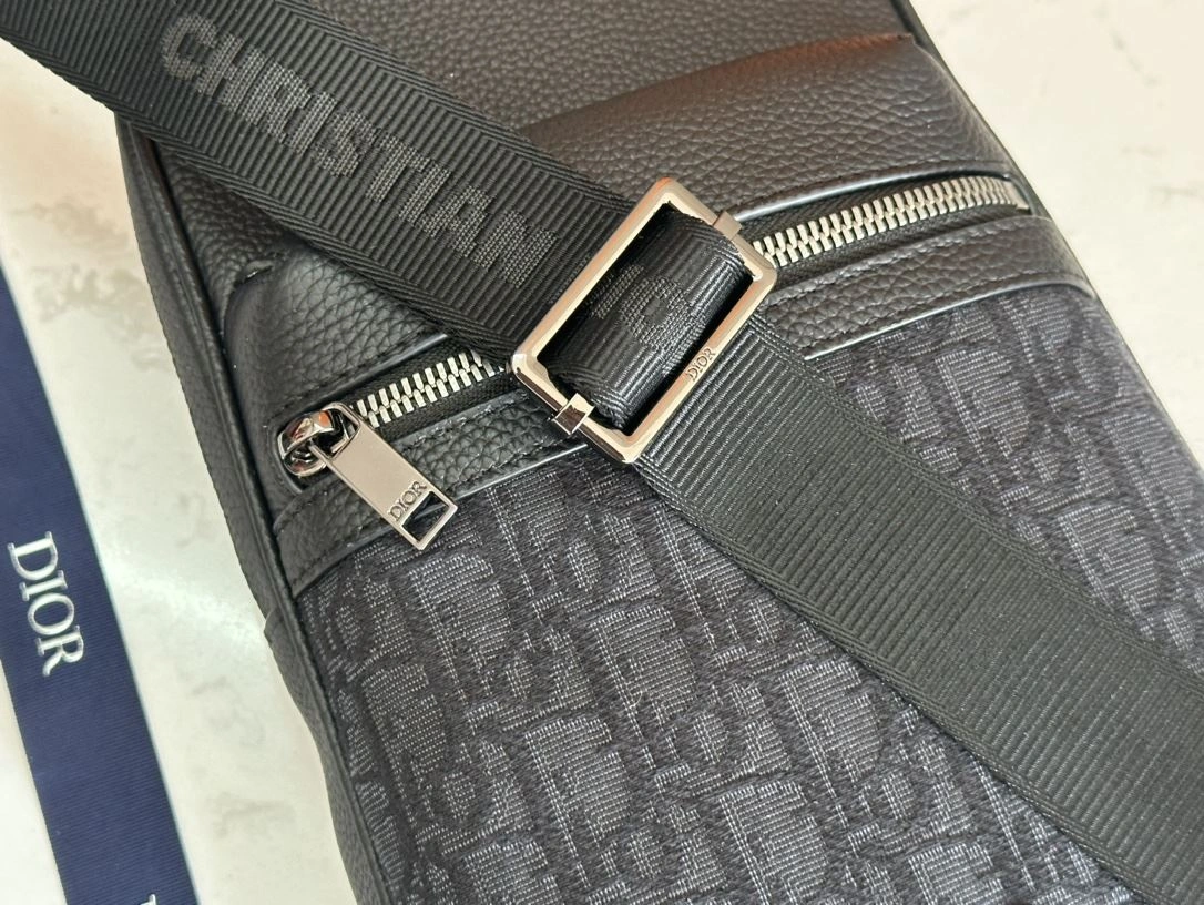 Perfect replica Mens Christian Dior Waist Chest Packs