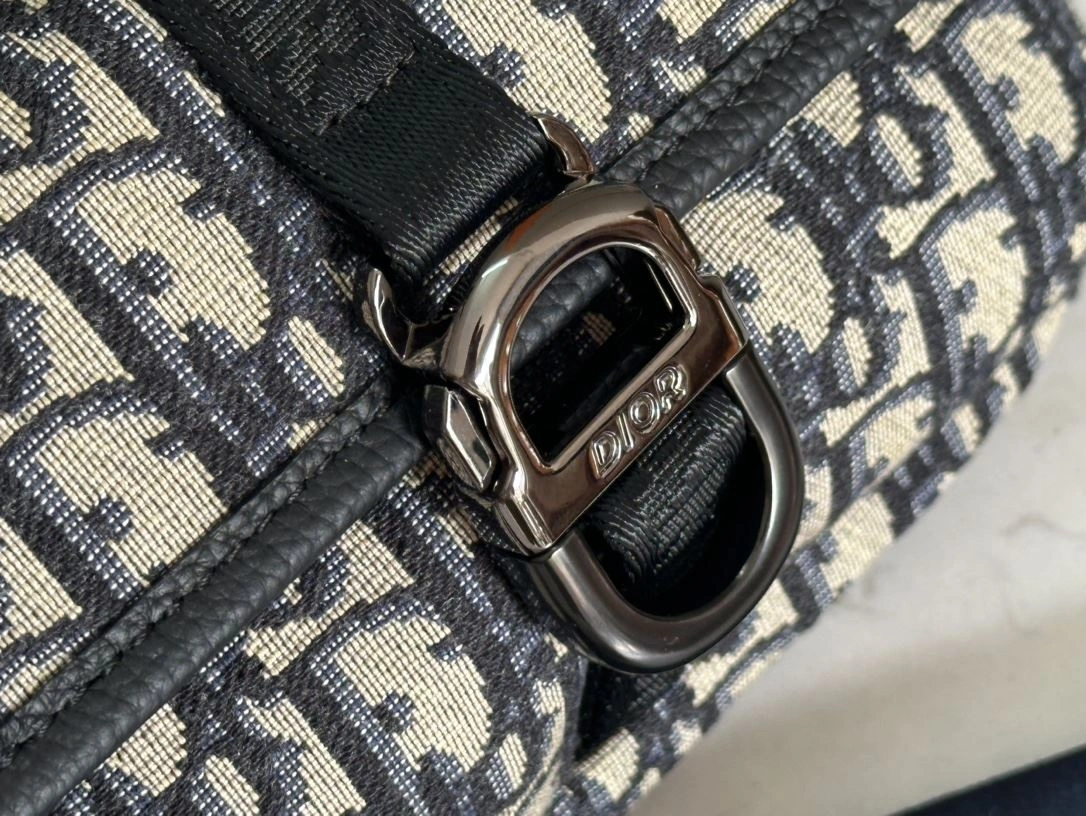 Bargain Mens Christian Dior Waist Chest Packs