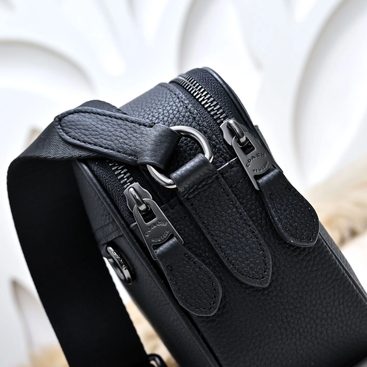 Value-priced Mens Coach Satchel Bags