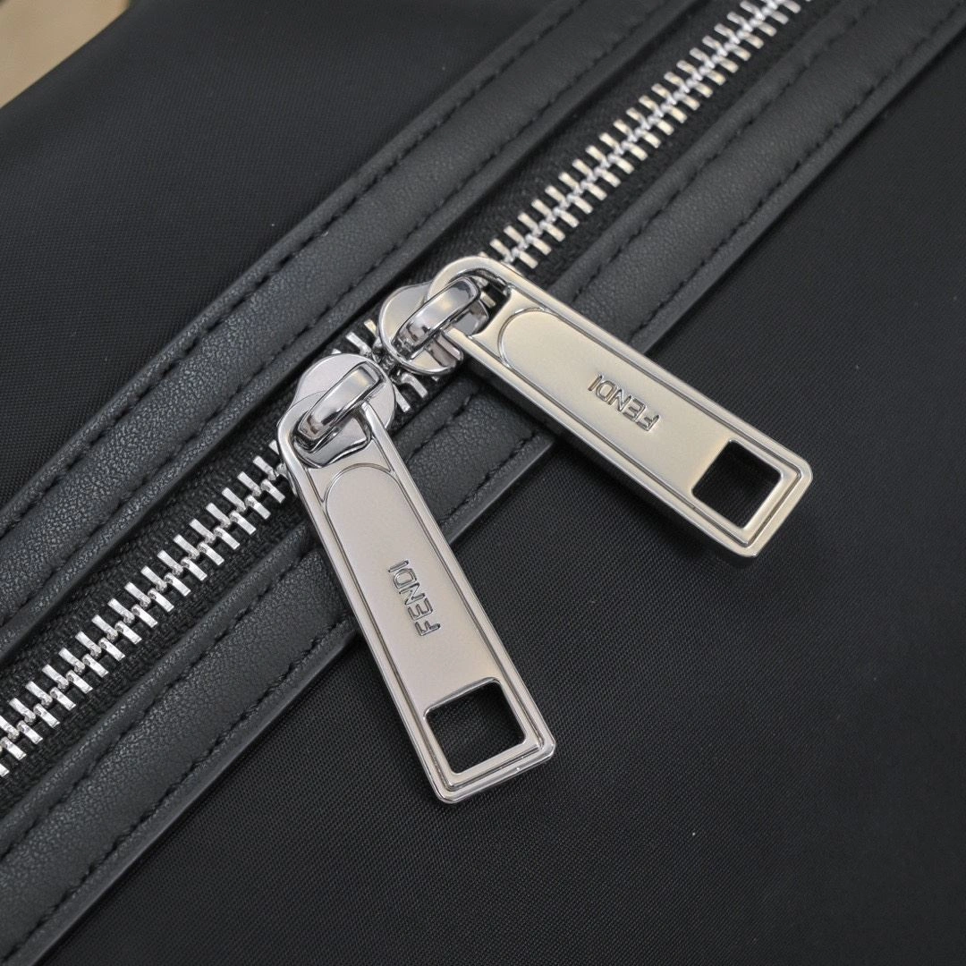 Accurate model Mens Fendi Backpacks