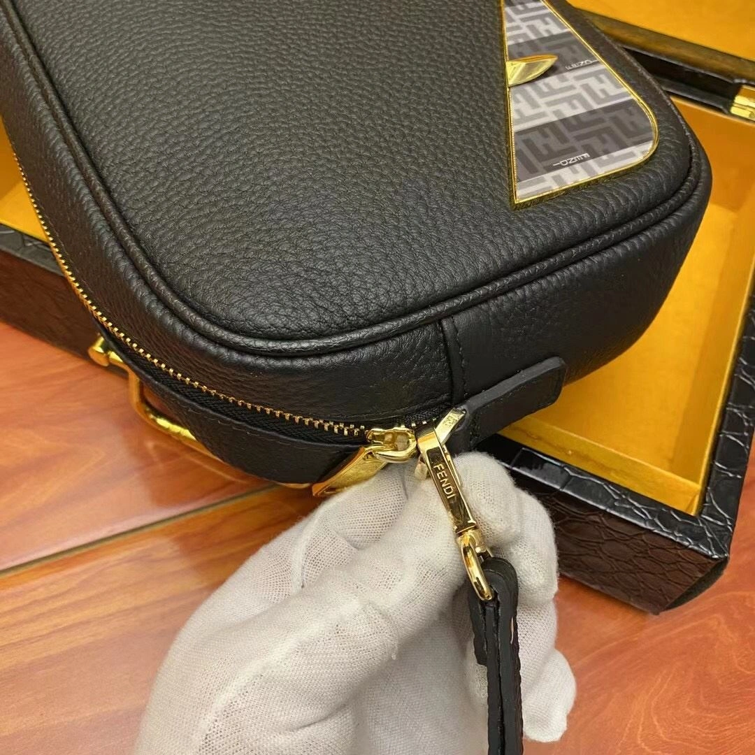 Exact replica Mens Fendi Satchel Bags