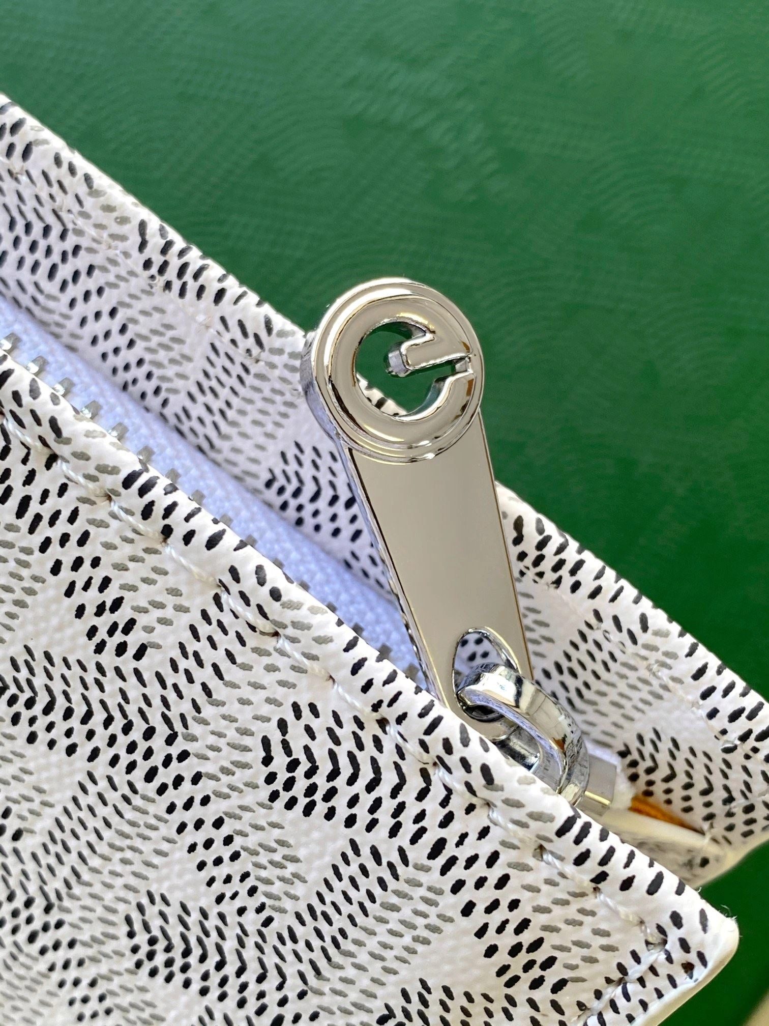 Top mirror Mens Goyard Clutch Bags