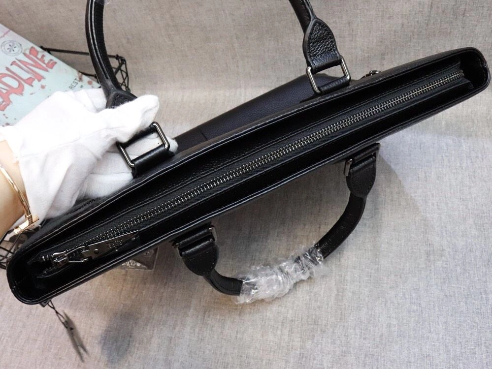 Factory-made Mens Gucci Briefcases