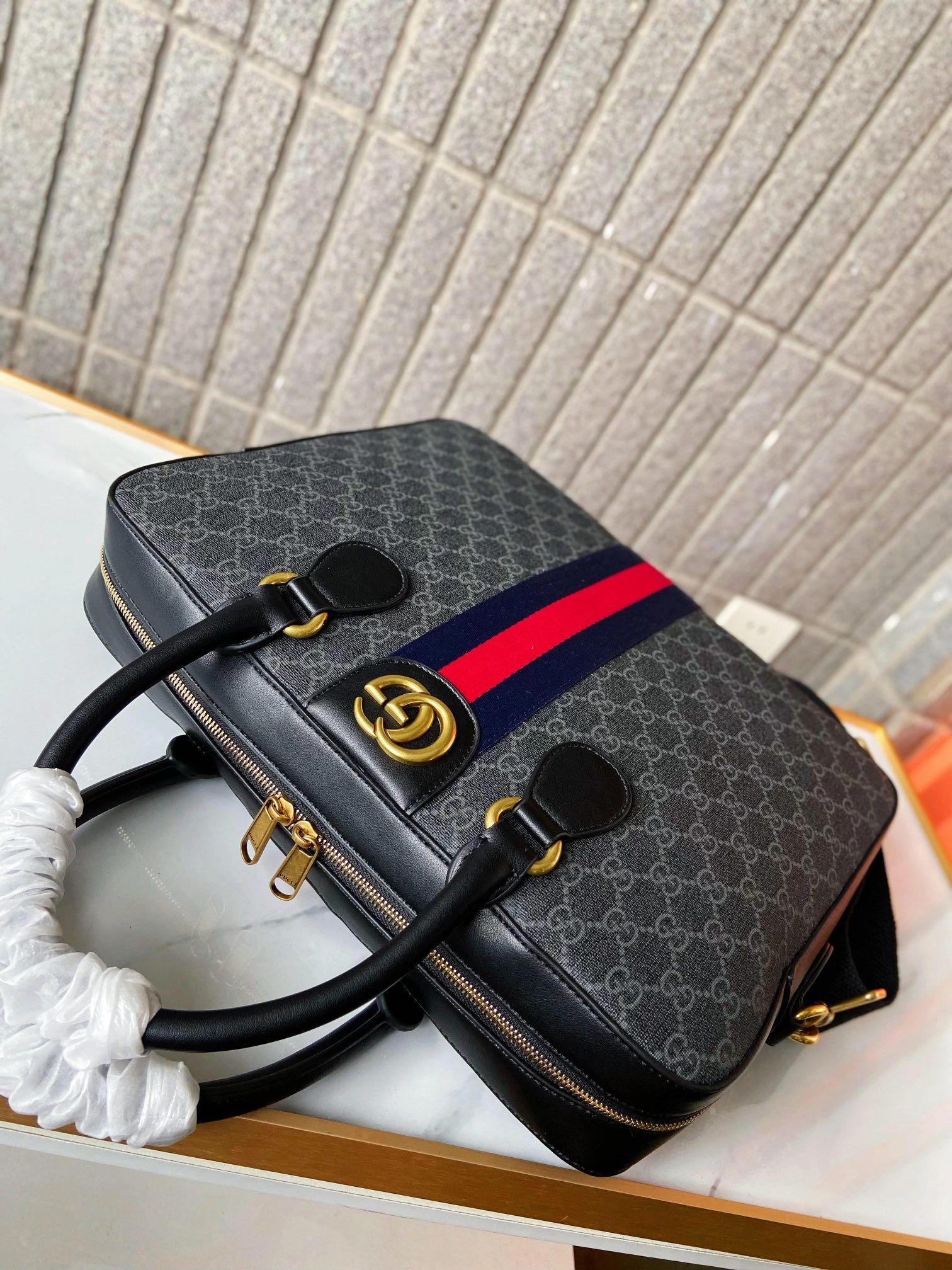 Indistinguishable Mens Gucci Briefcases