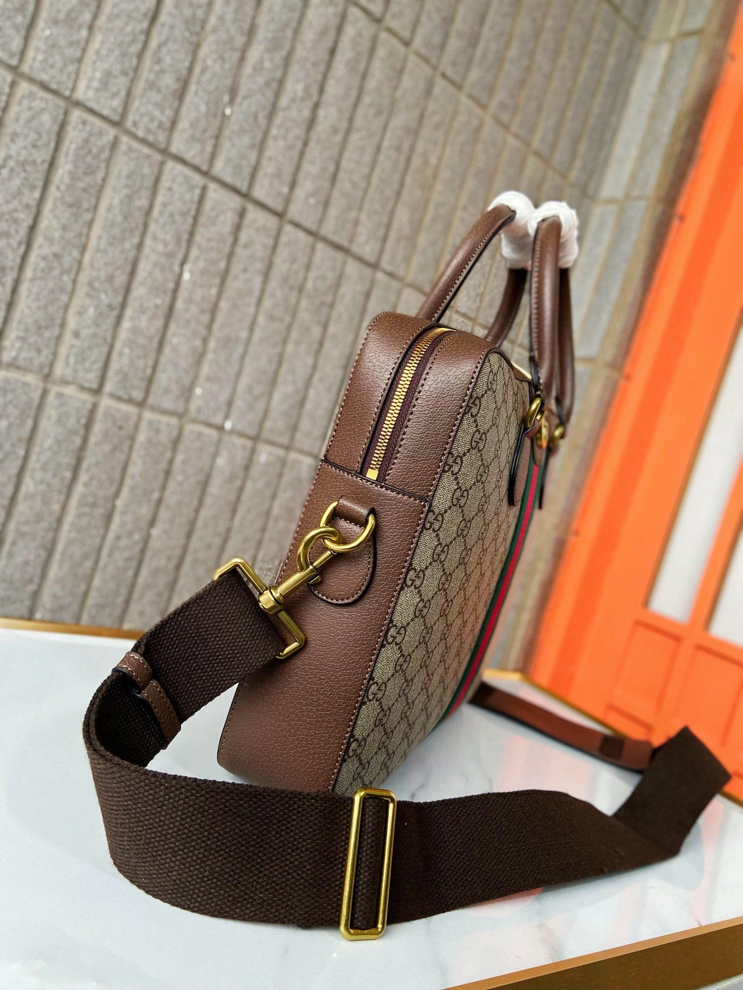 Accurate model Mens Gucci Briefcases