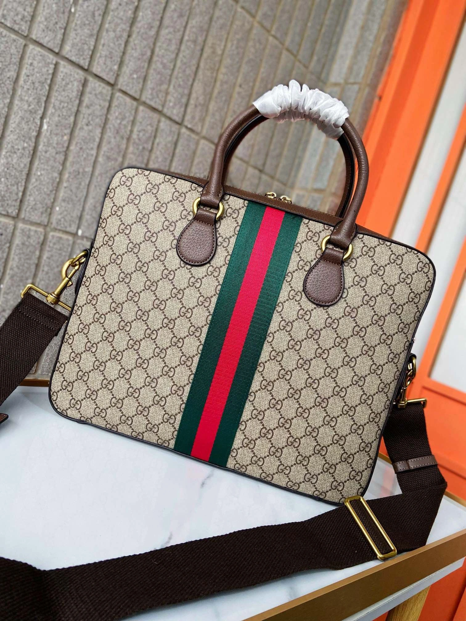 Accurate model Mens Gucci Briefcases