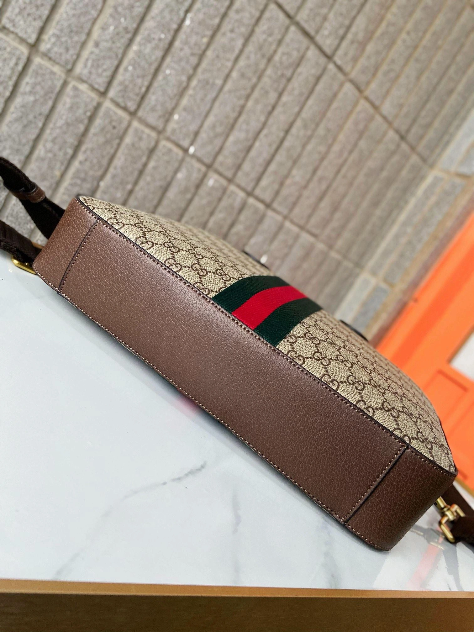 Accurate model Mens Gucci Briefcases