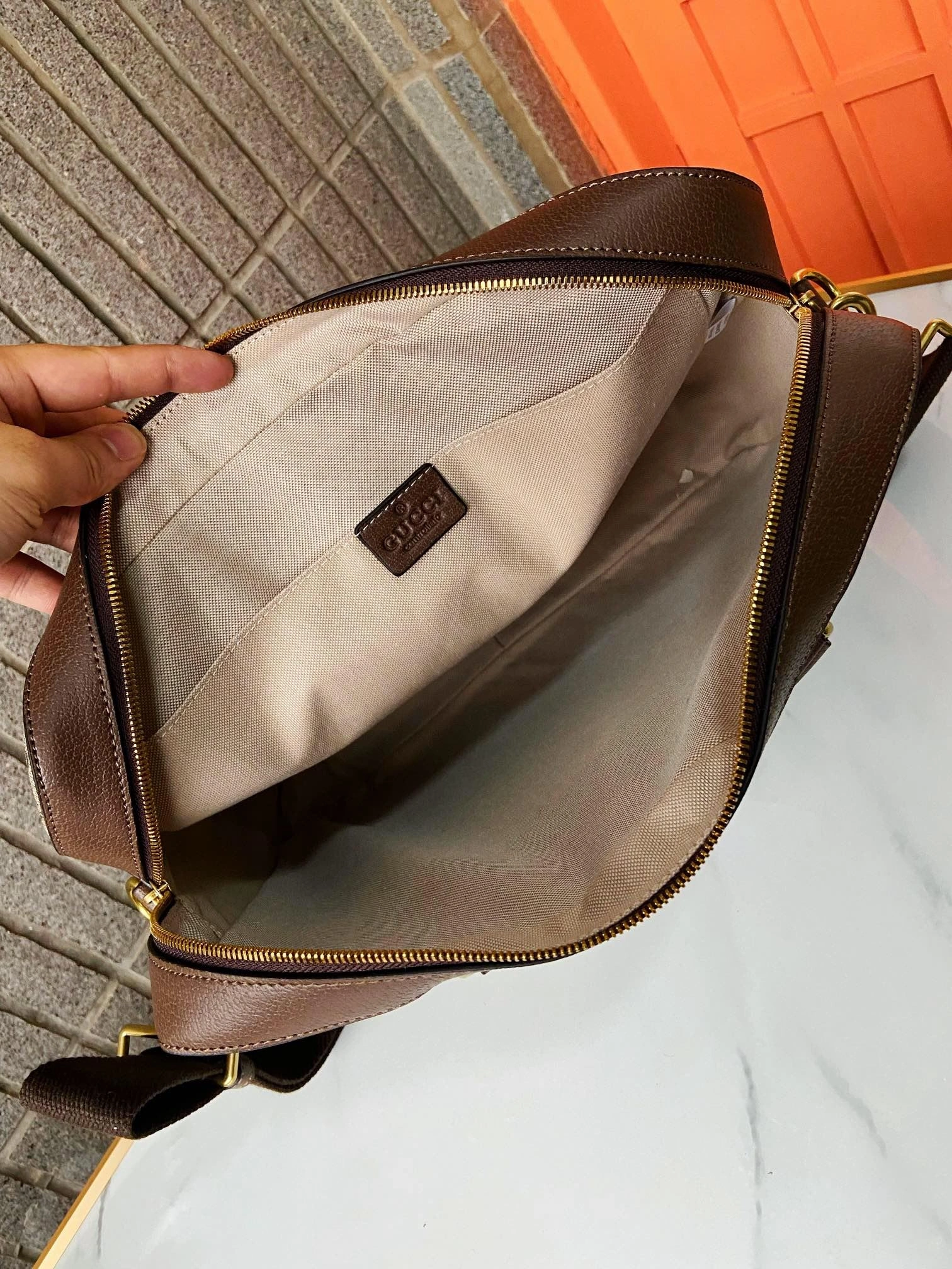 Accurate model Mens Gucci Briefcases