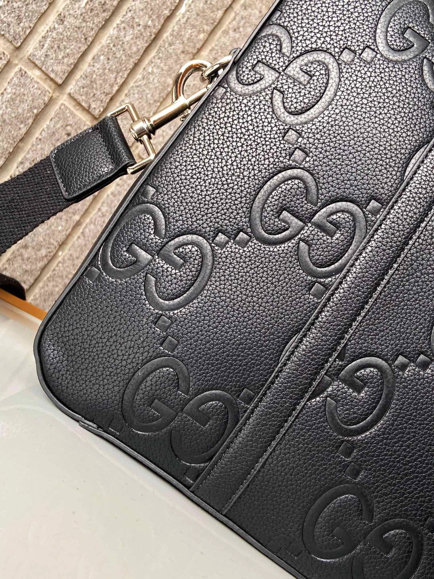 High fidelity Mens Gucci Briefcases