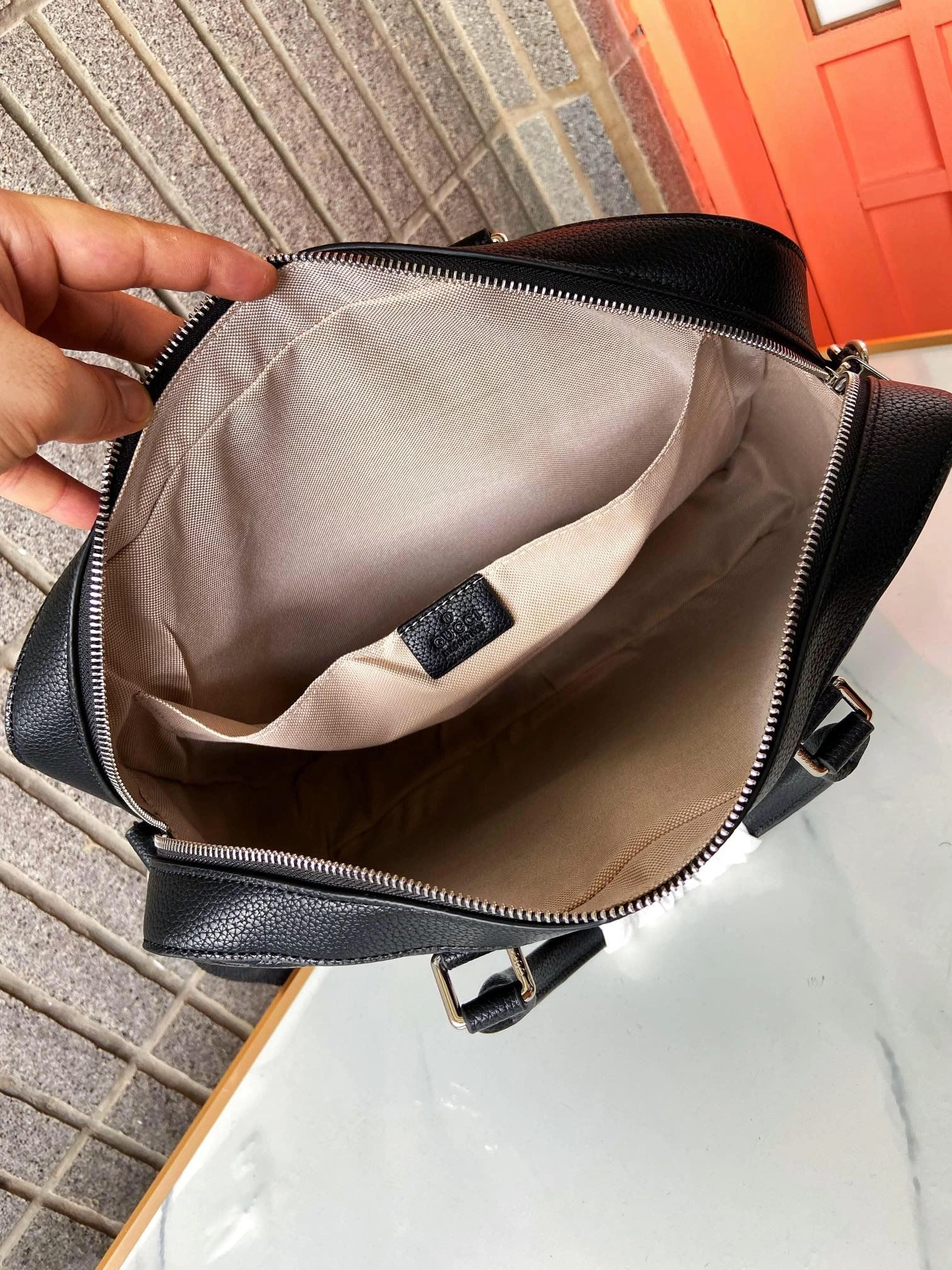 High fidelity Mens Gucci Briefcases