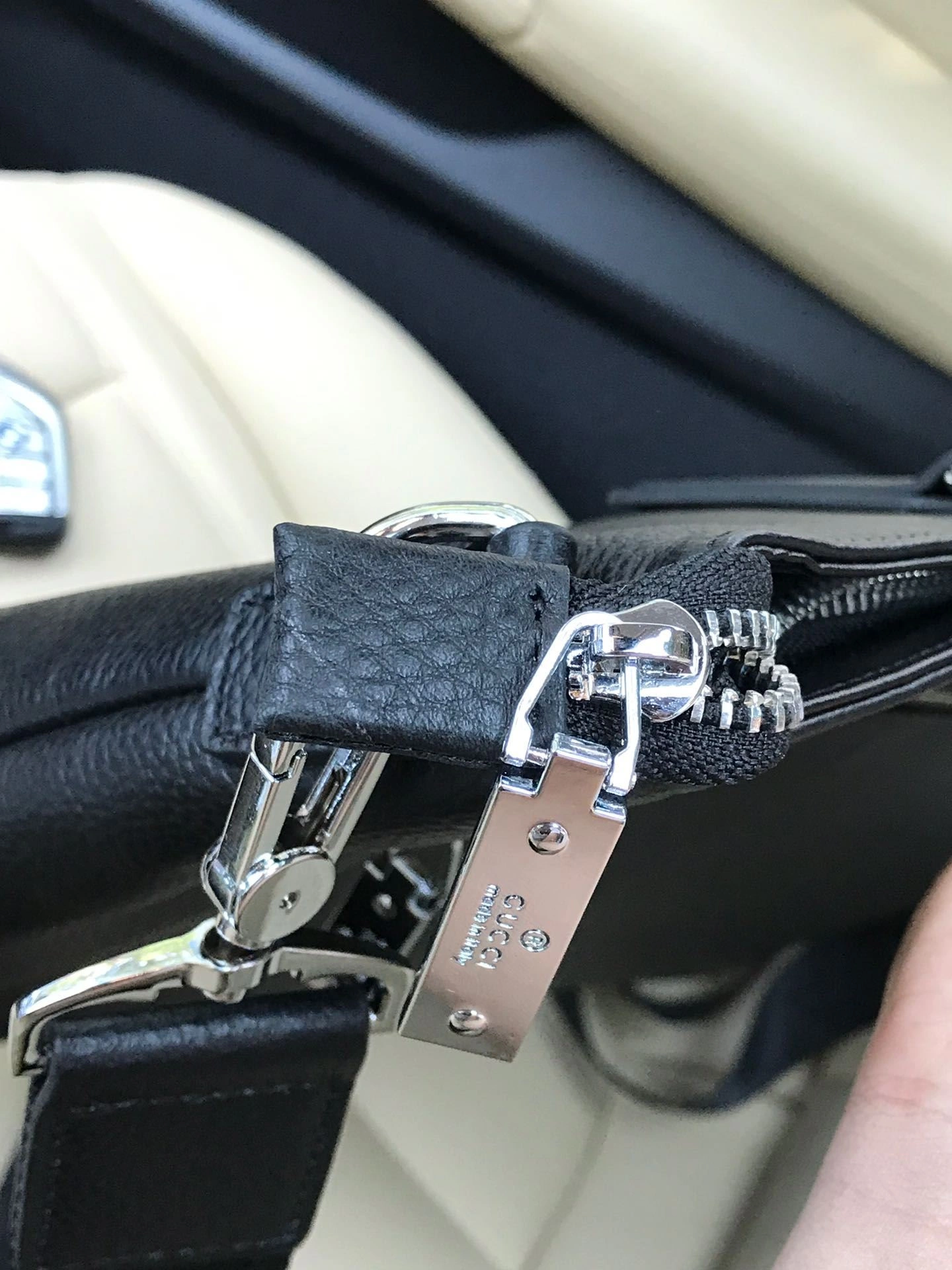 Top mirror Mens Gucci Briefcases