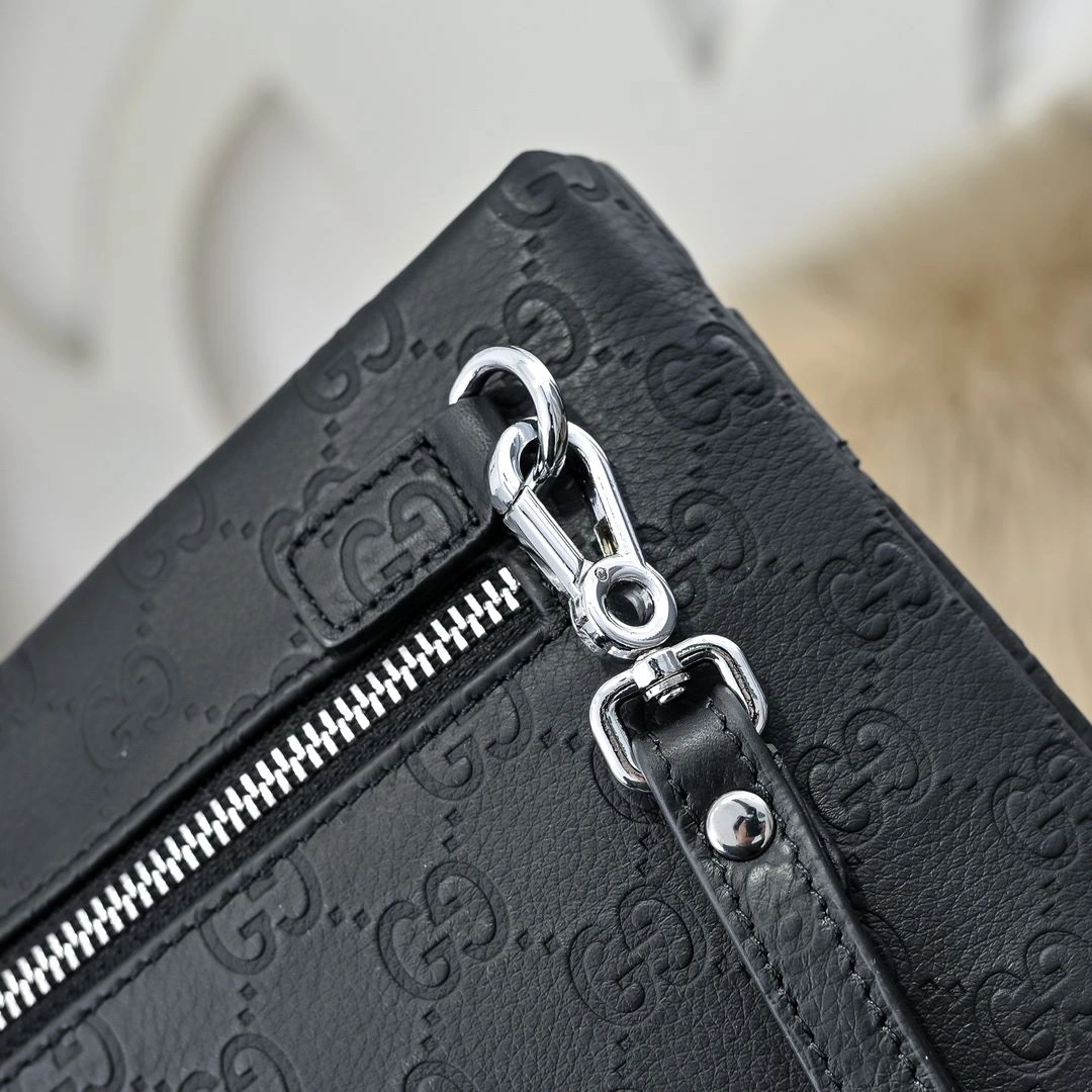 Brand-authenticated Mens Gucci Clutch Bags