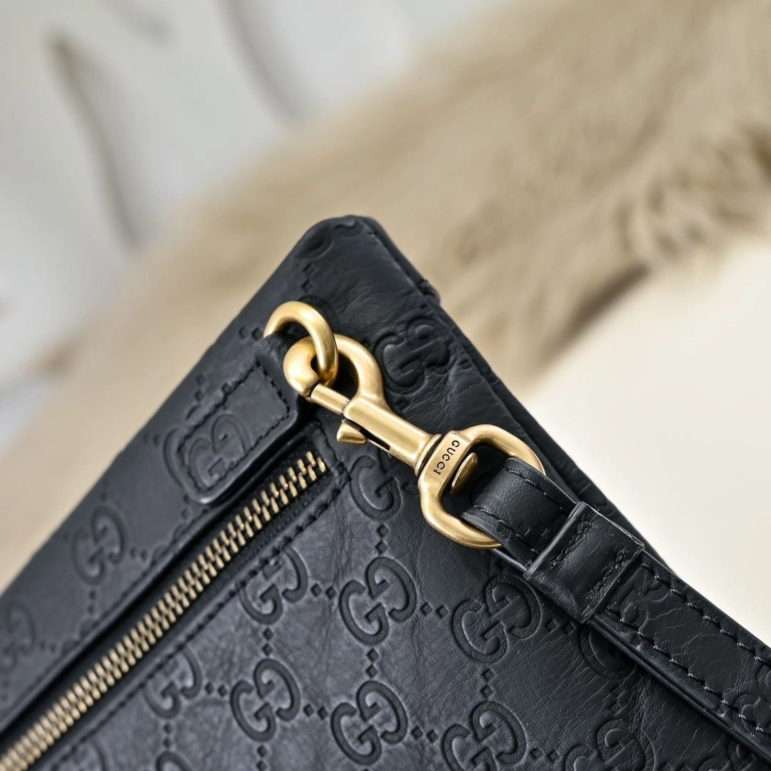 Brand-authenticated Mens Gucci Clutch Bags