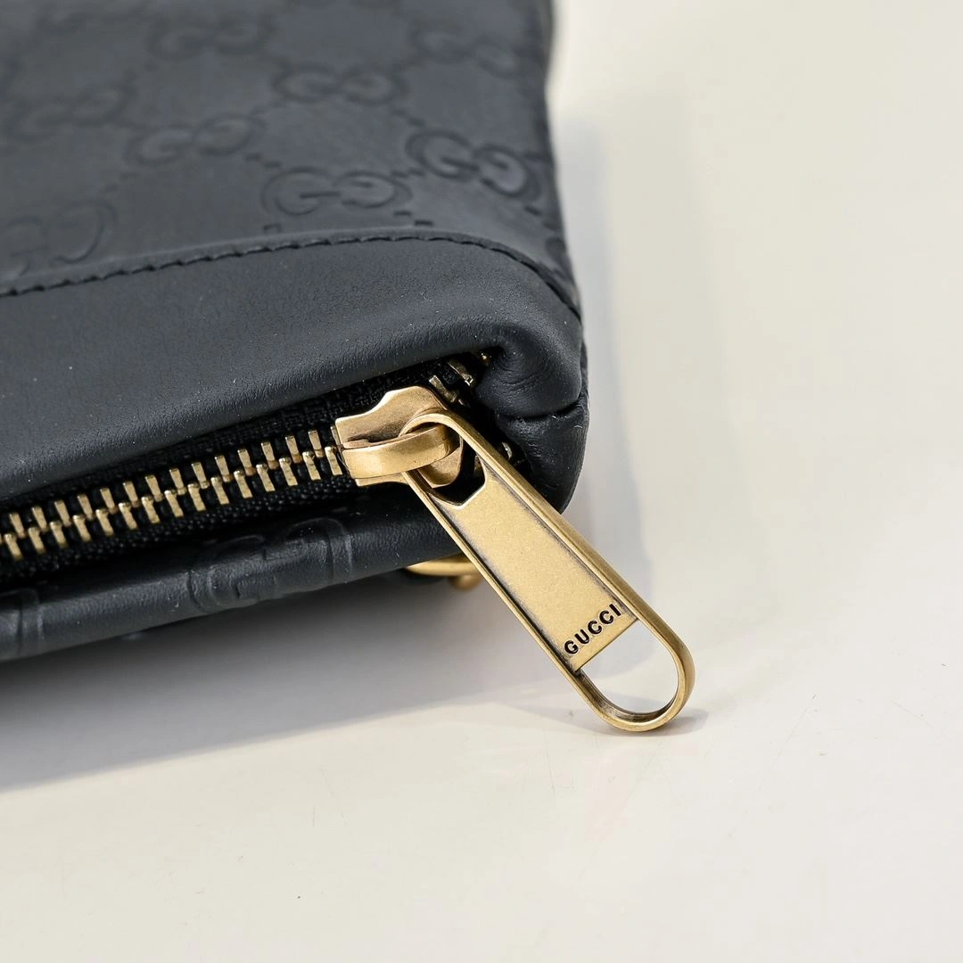 Brand-authenticated Mens Gucci Clutch Bags