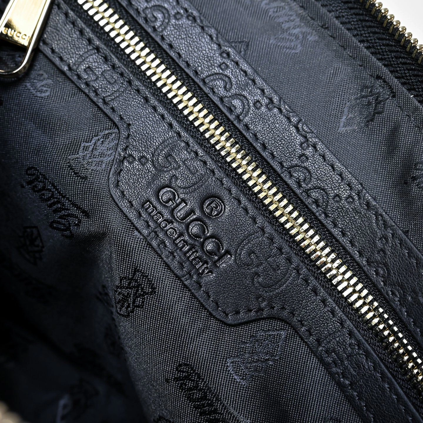 Budget-friendly Mens Gucci Clutch Bags