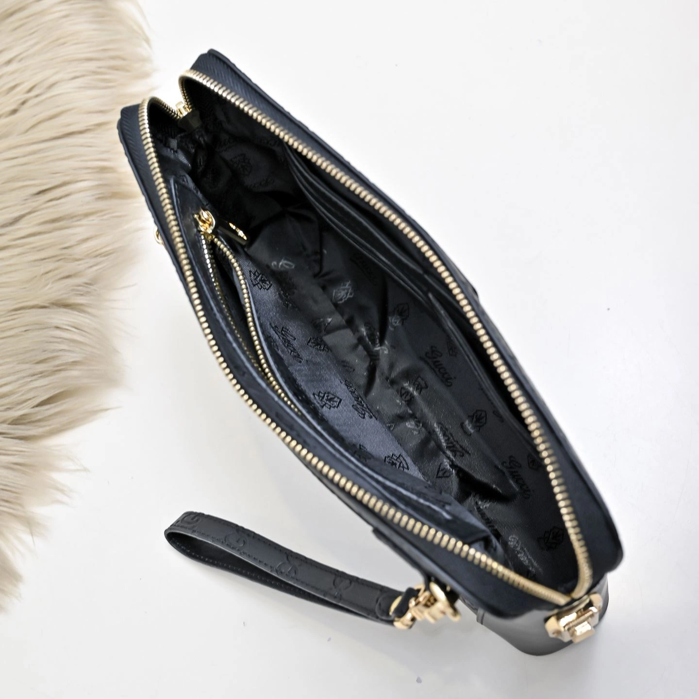 Budget-friendly Mens Gucci Clutch Bags