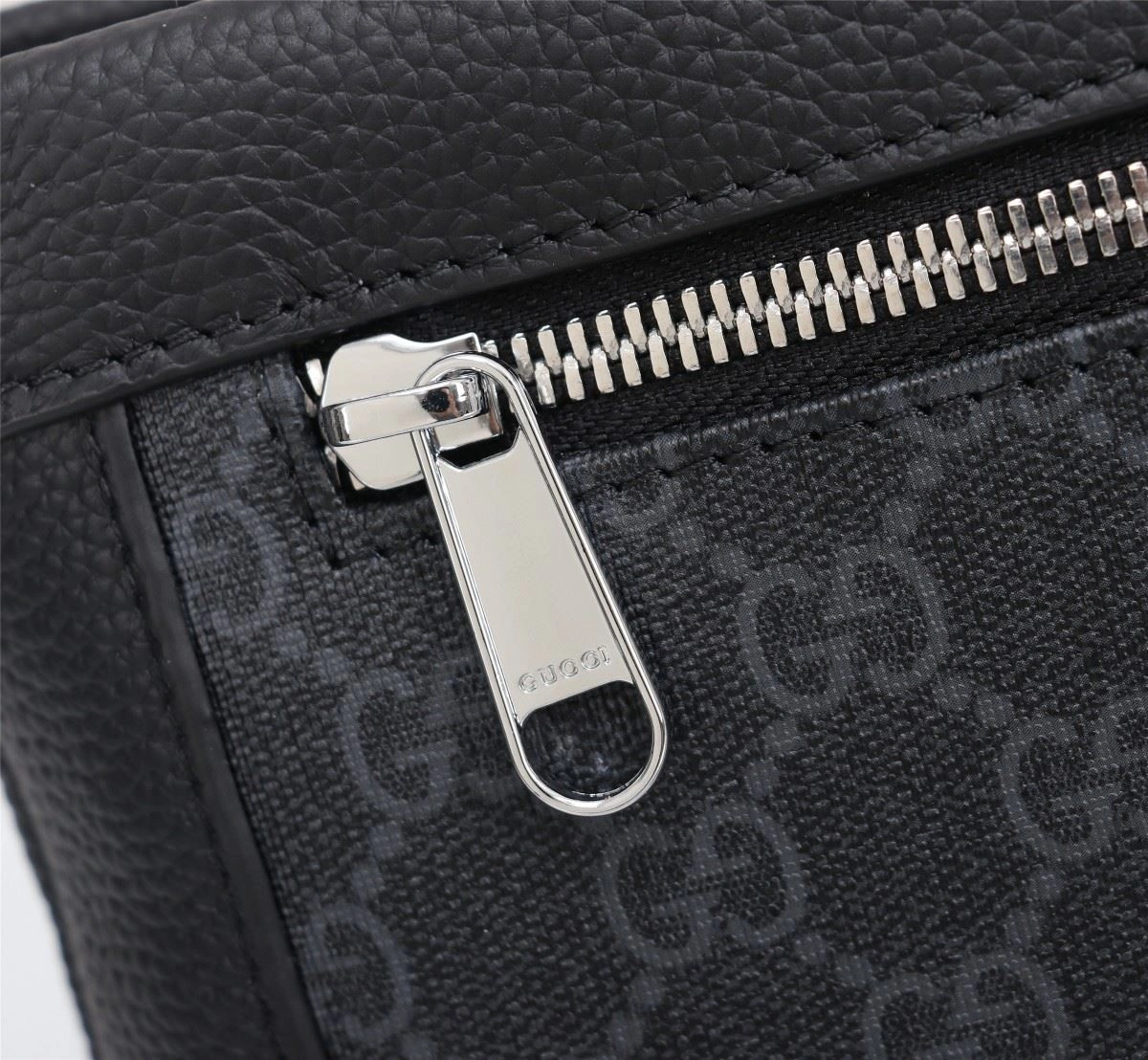 Economical Mens Gucci Clutch Bags