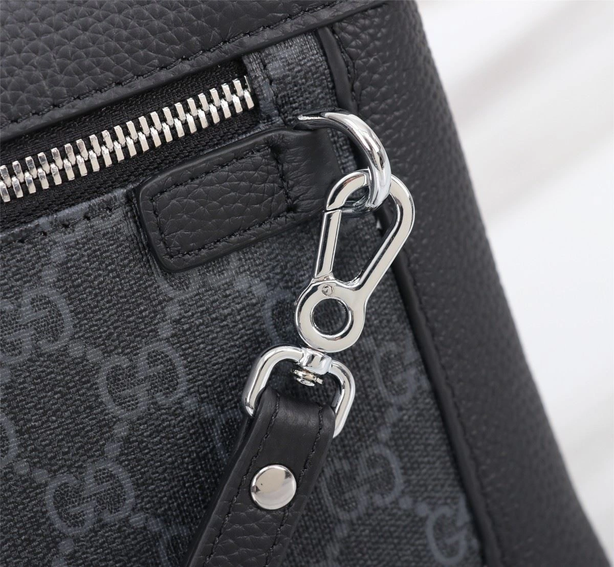 Economical Mens Gucci Clutch Bags