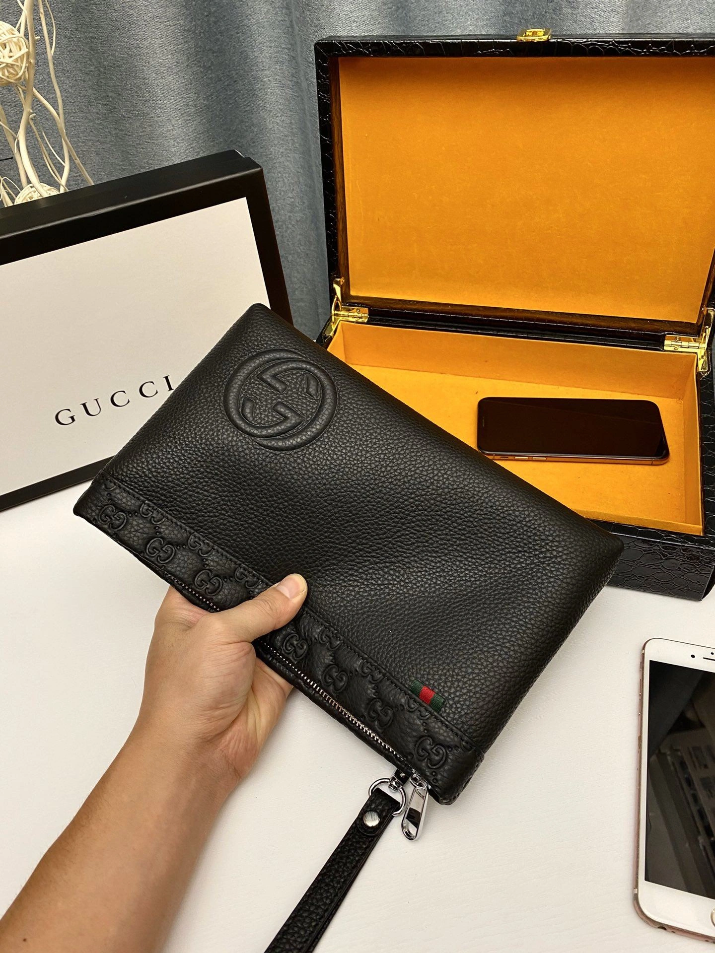 Inexpensive Mens Gucci Clutch Bags
