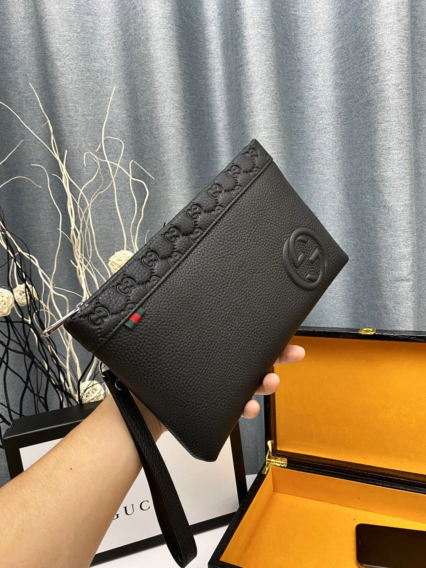 Inexpensive Mens Gucci Clutch Bags