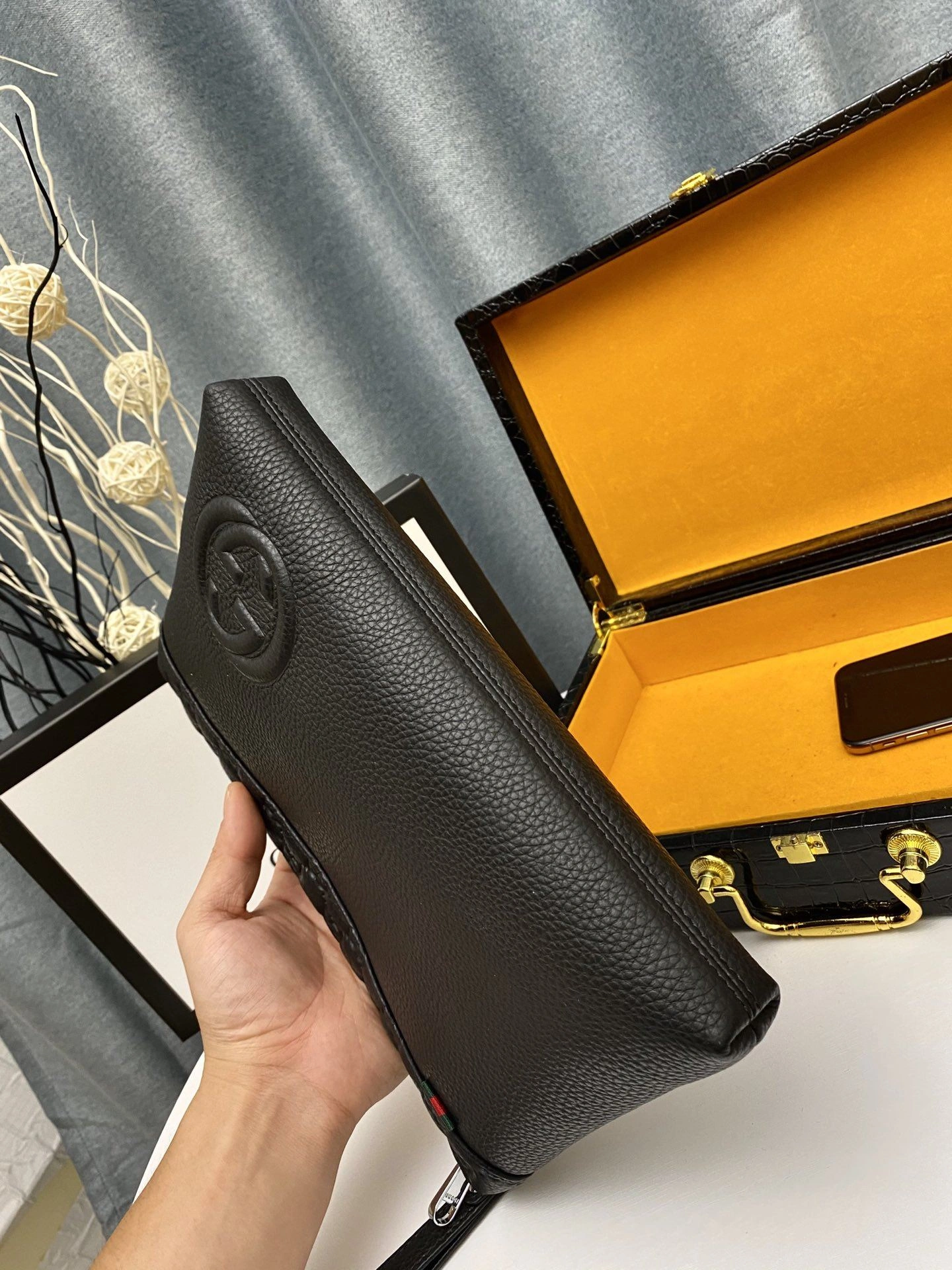 Inexpensive Mens Gucci Clutch Bags