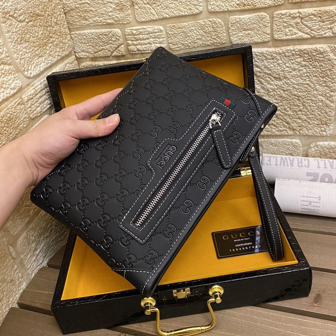 Accurate model Mens Gucci Clutch Bags