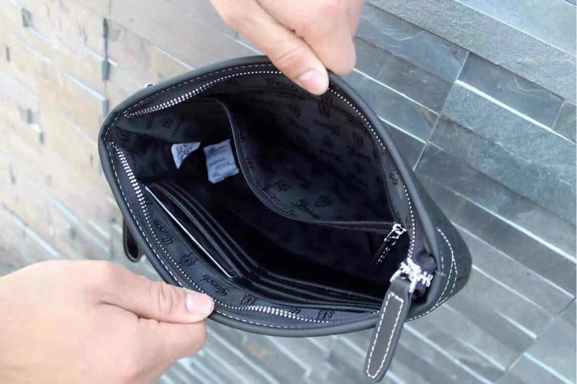 Indistinguishable Mens Gucci Clutch Bags