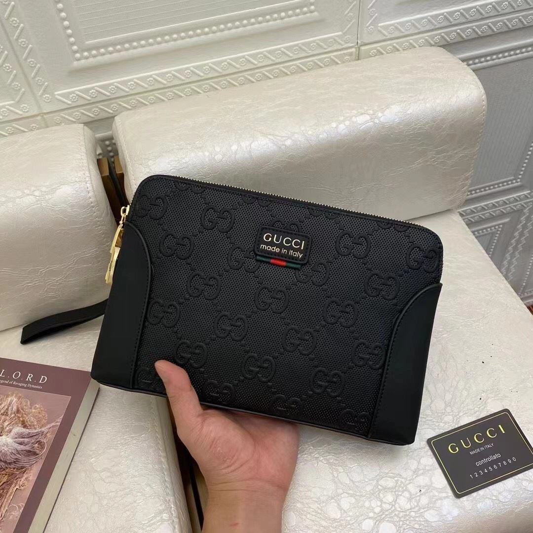 Budget-friendly Mens Gucci Clutch Bags