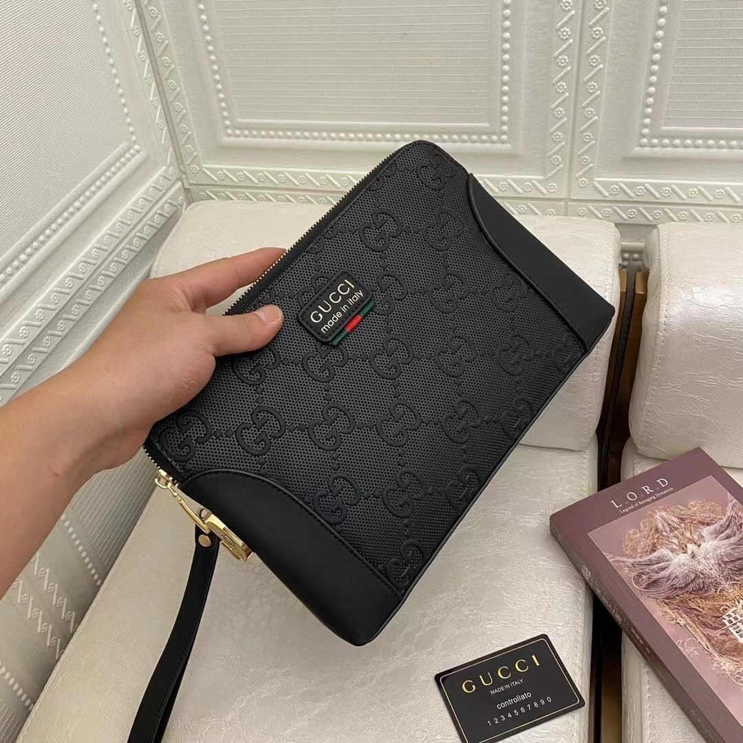 Budget-friendly Mens Gucci Clutch Bags