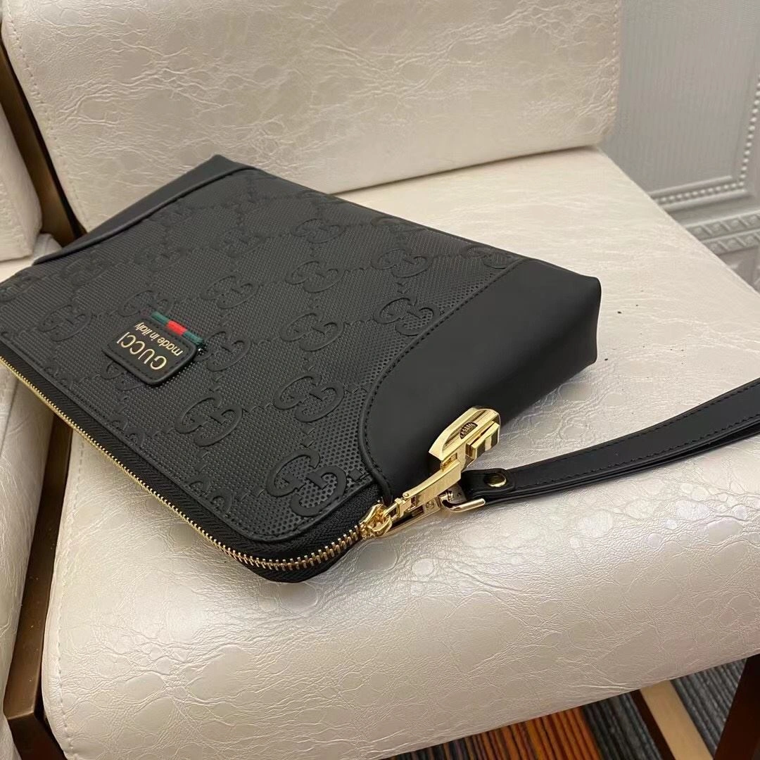 Budget-friendly Mens Gucci Clutch Bags