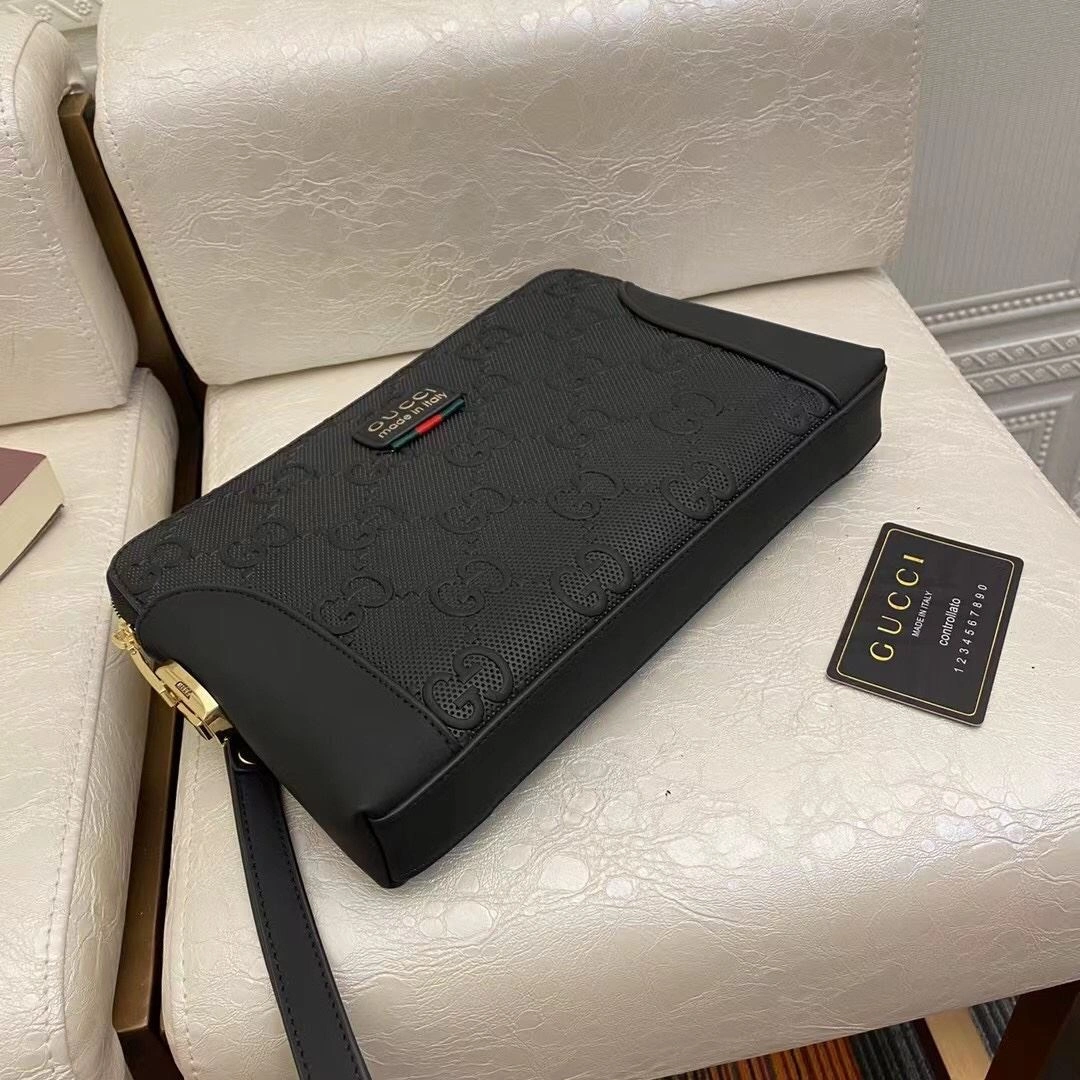 Budget-friendly Mens Gucci Clutch Bags
