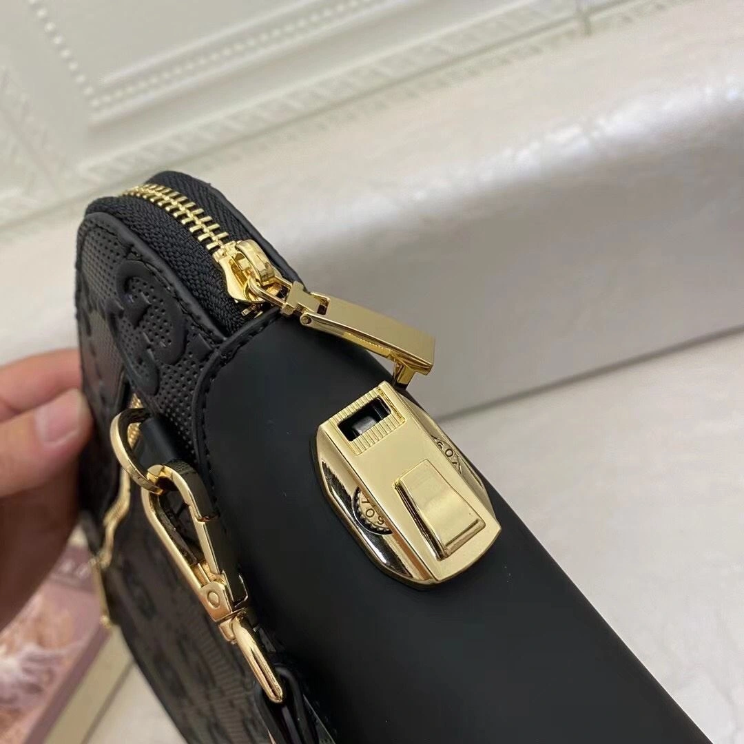 Budget-friendly Mens Gucci Clutch Bags