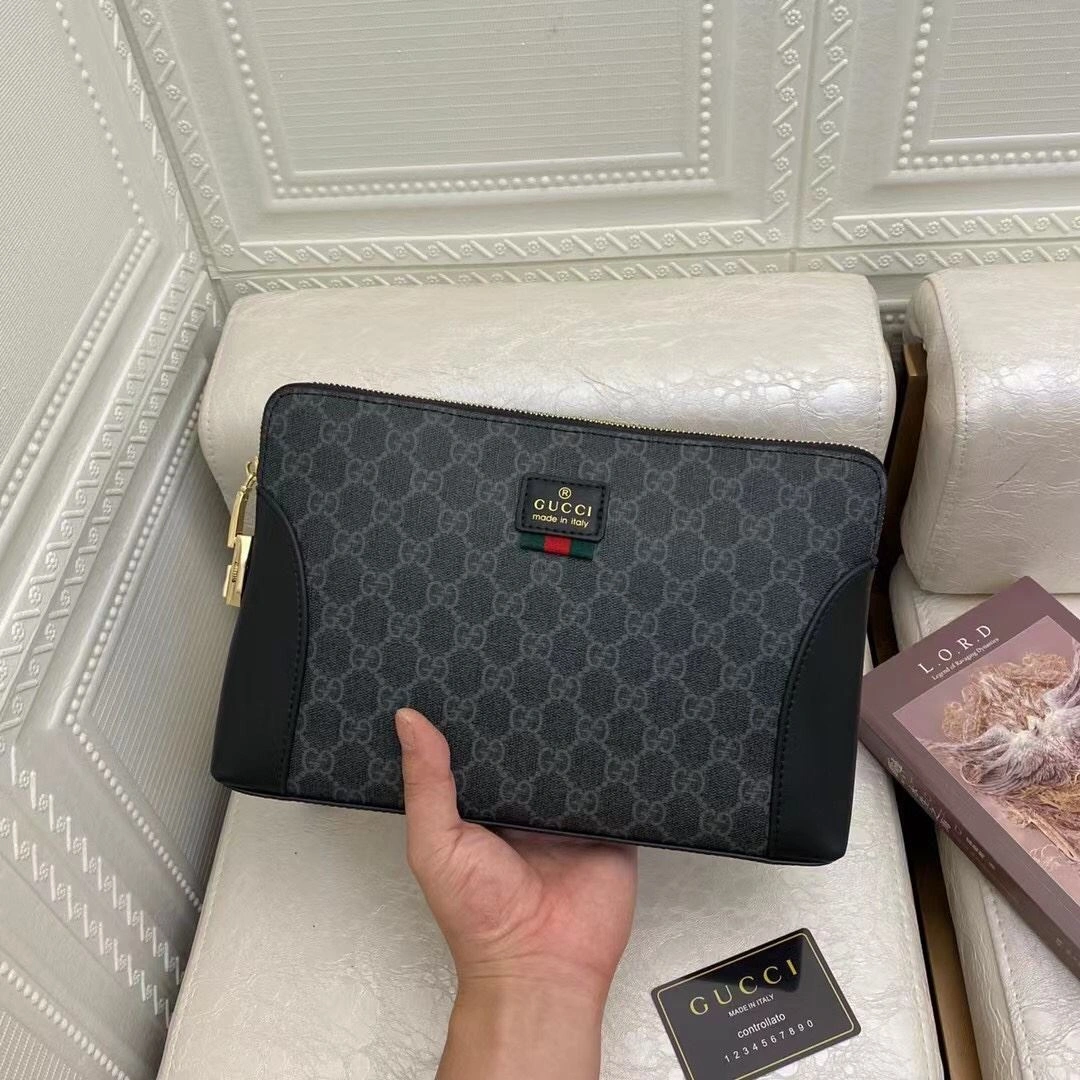 Exact replica Mens Gucci Clutch Bags