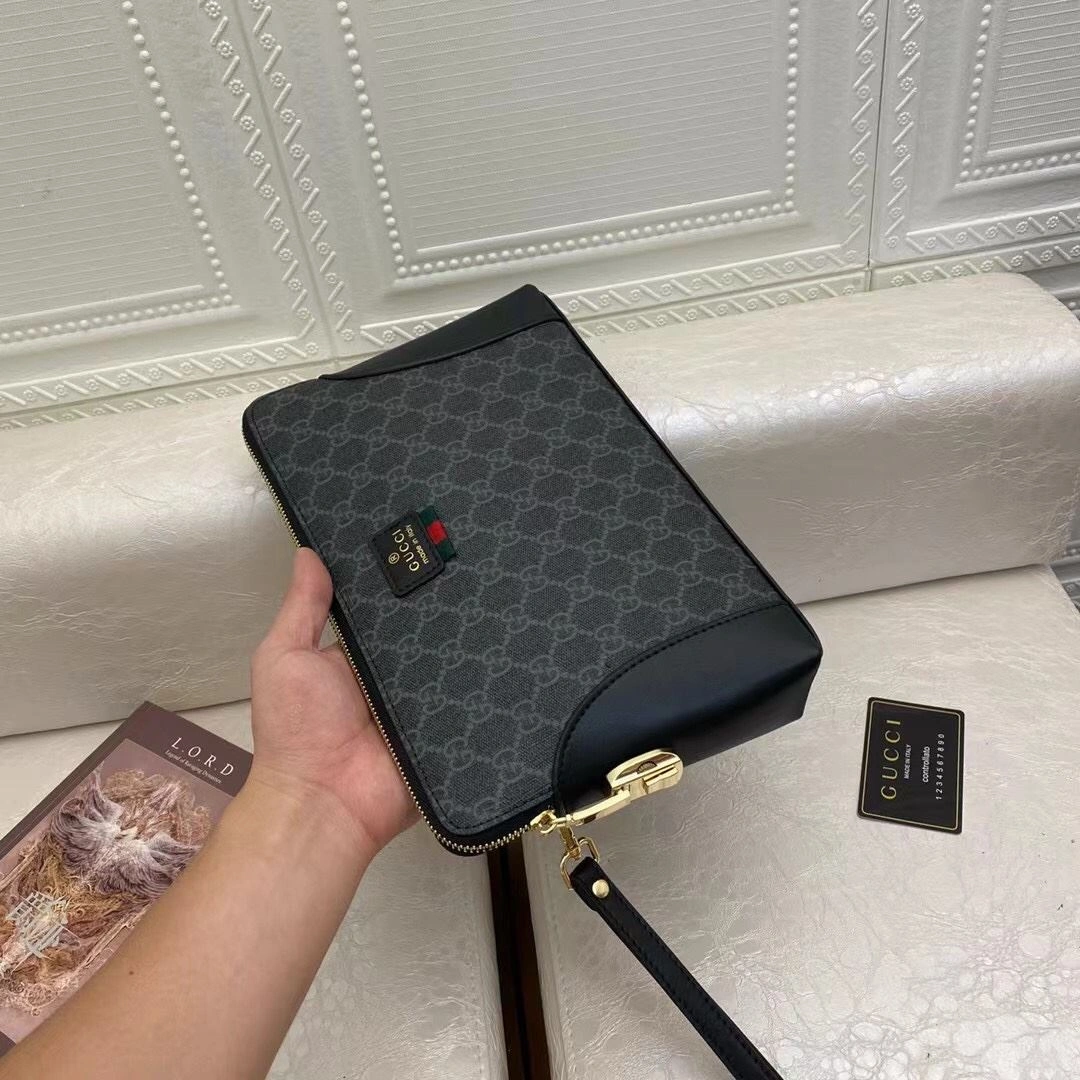 Exact replica Mens Gucci Clutch Bags