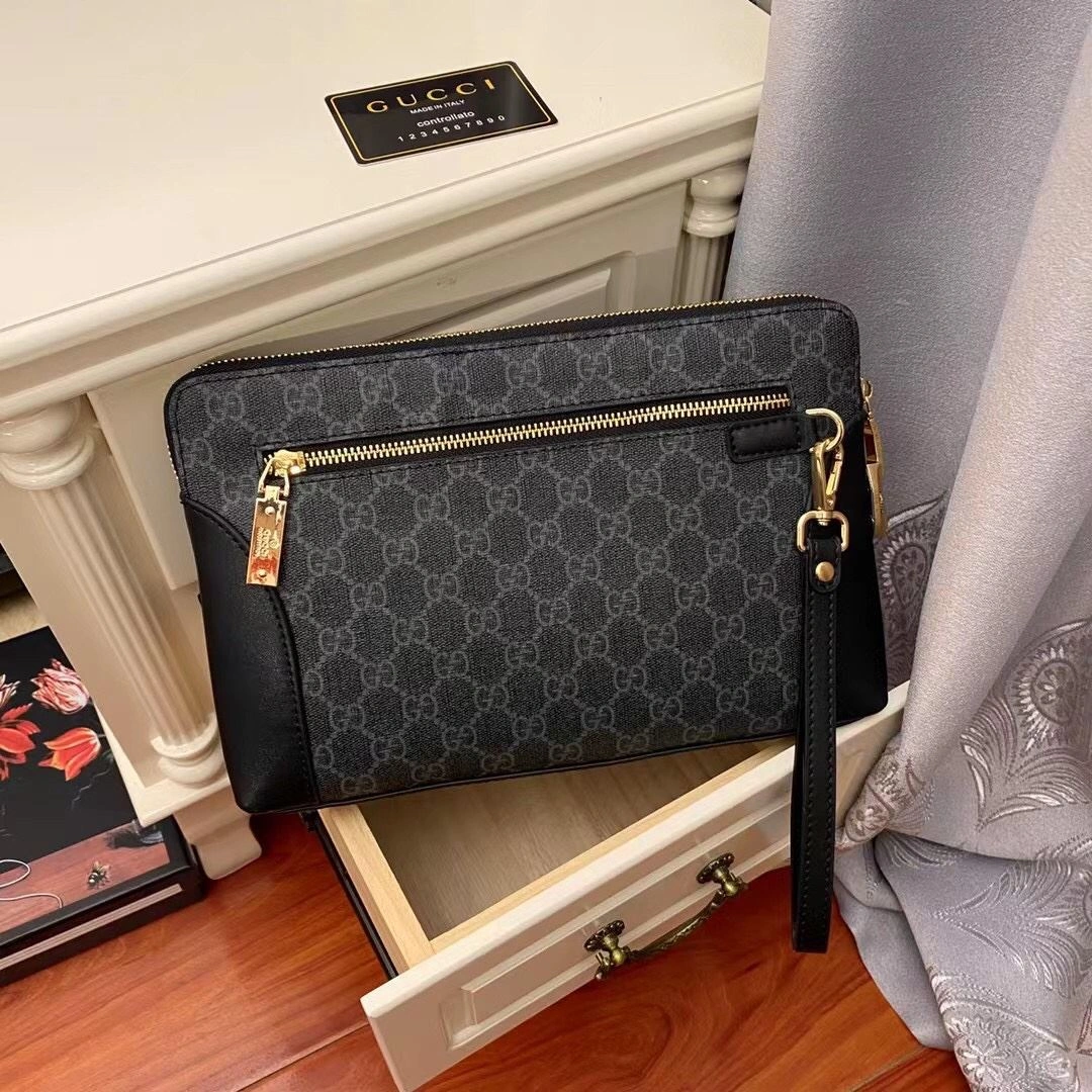 Legit Mens Gucci Clutch Bags