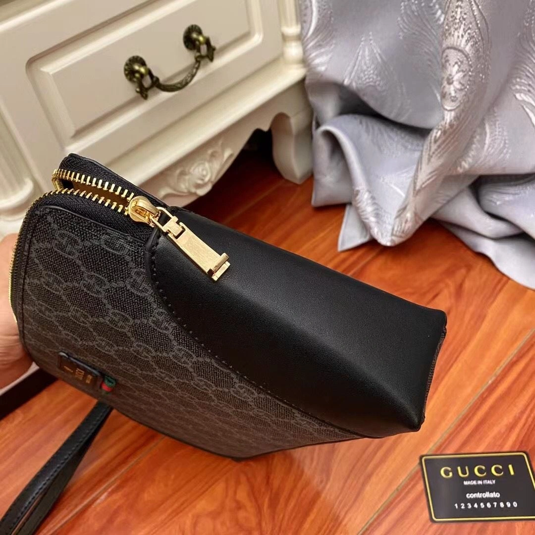 Legit Mens Gucci Clutch Bags