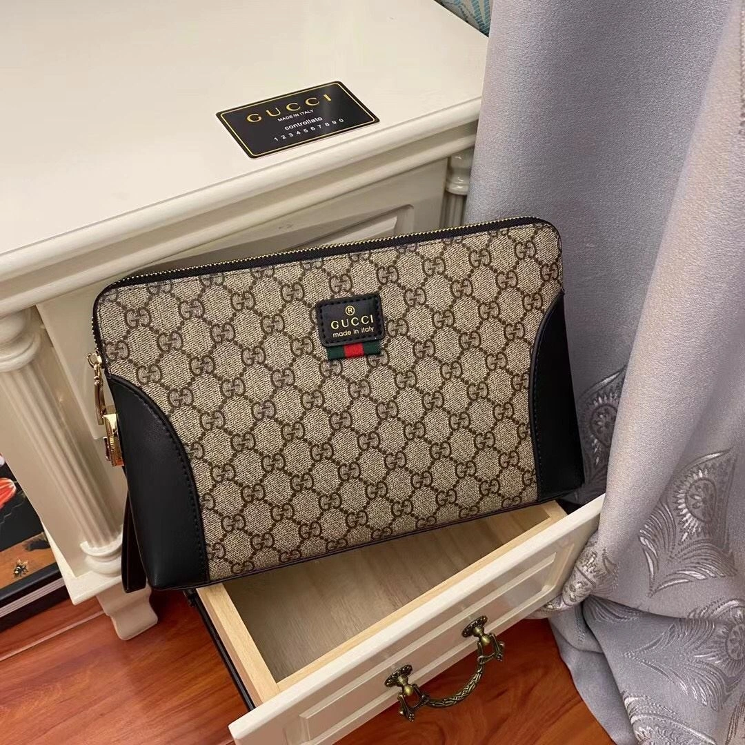 Official Mens Gucci Clutch Bags