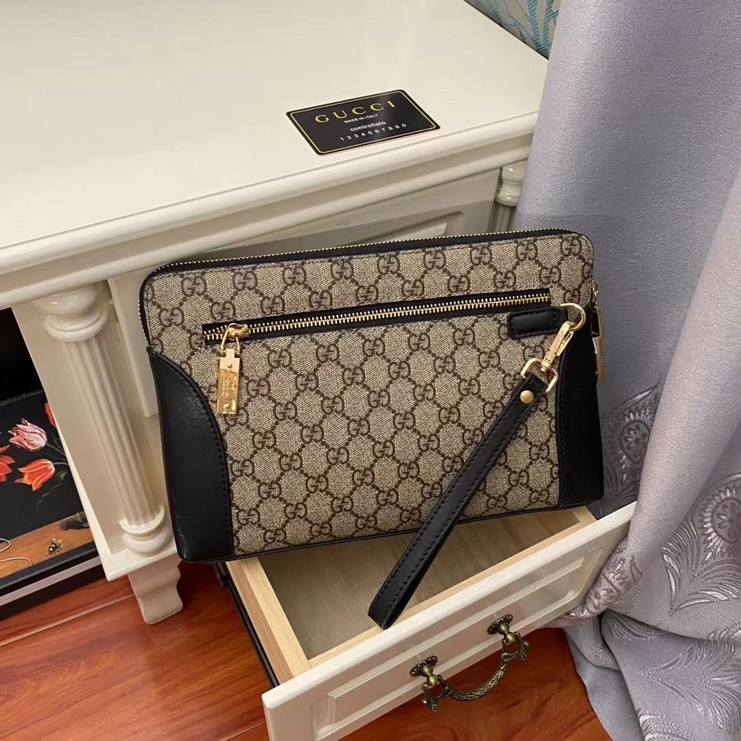 Official Mens Gucci Clutch Bags