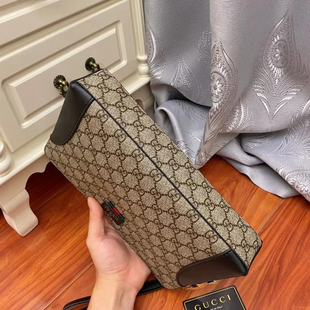 Official Mens Gucci Clutch Bags