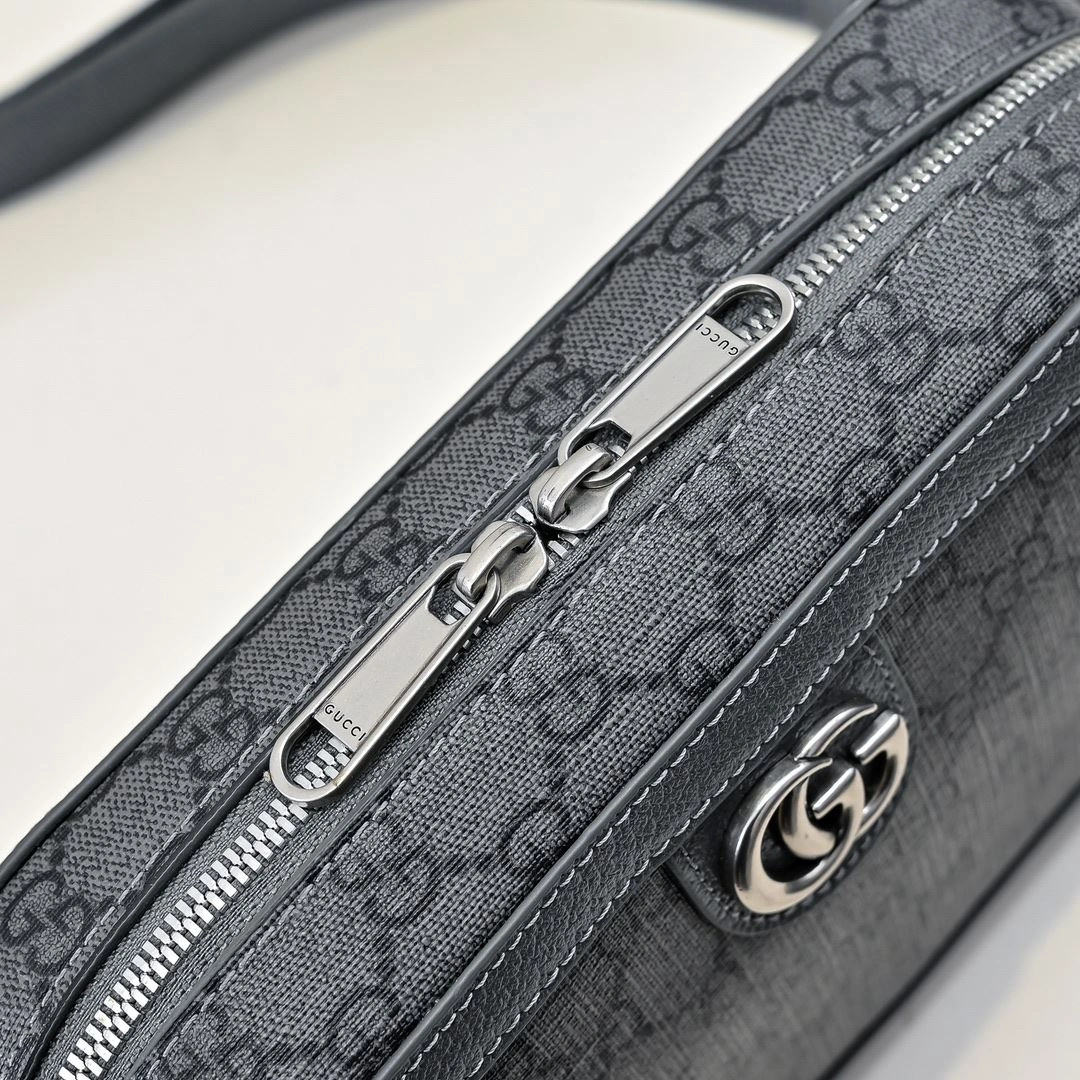 Accurate model Mens Gucci Satchel Bags