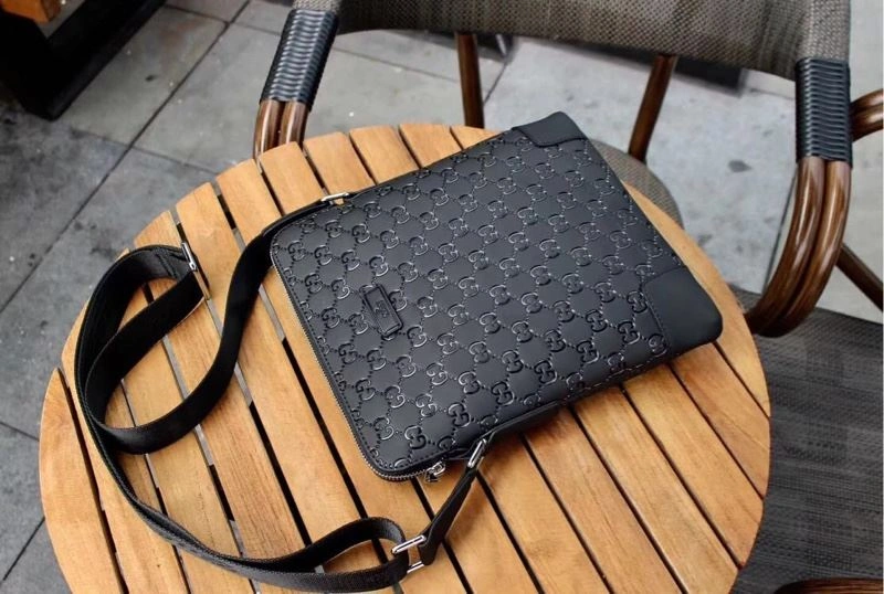 Indistinguishable Mens Gucci Satchel Bags