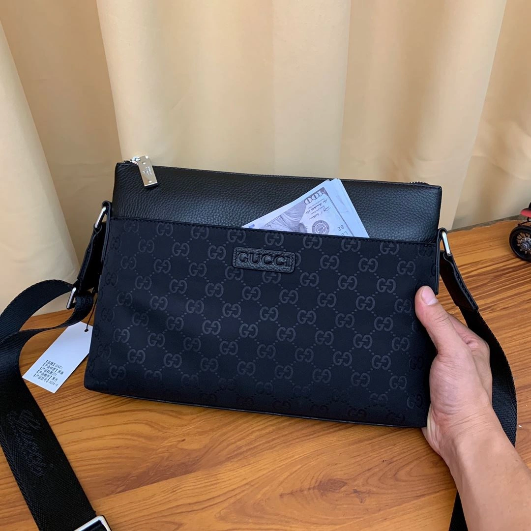 Indistinguishable Mens Gucci Satchel Bags
