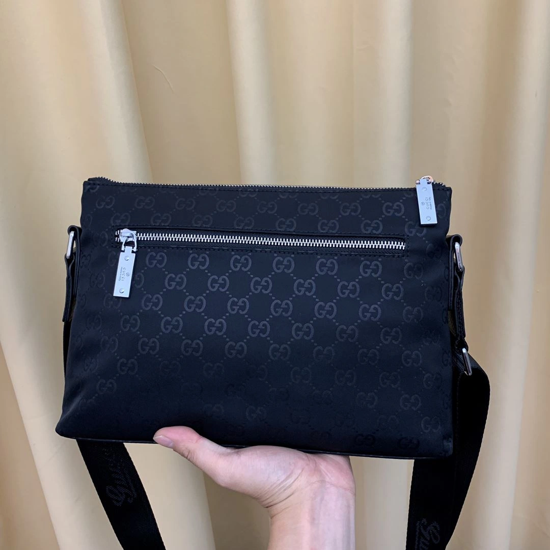 Indistinguishable Mens Gucci Satchel Bags