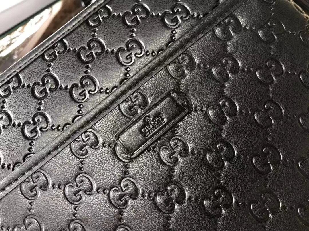 Accurate model Mens Gucci Satchel Bags